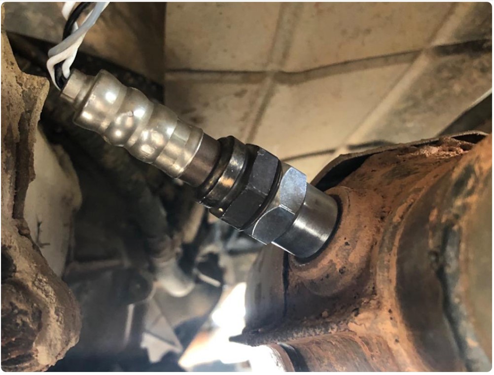 Oxygen O2 Sensor Fix – A Little Hacked